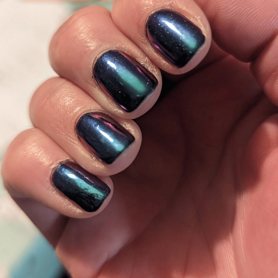 Raven Metallic Nail Powder | Mineral Bond®